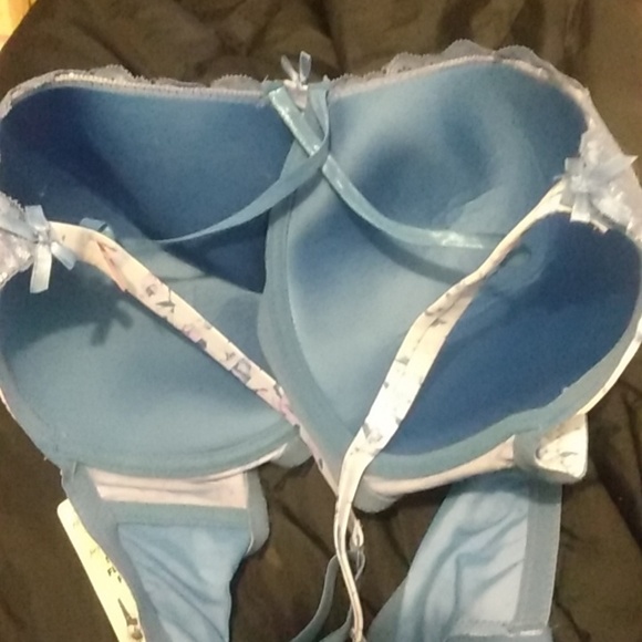 Other | Nwt Ashley Stewart Bra 44 D | Poshmark